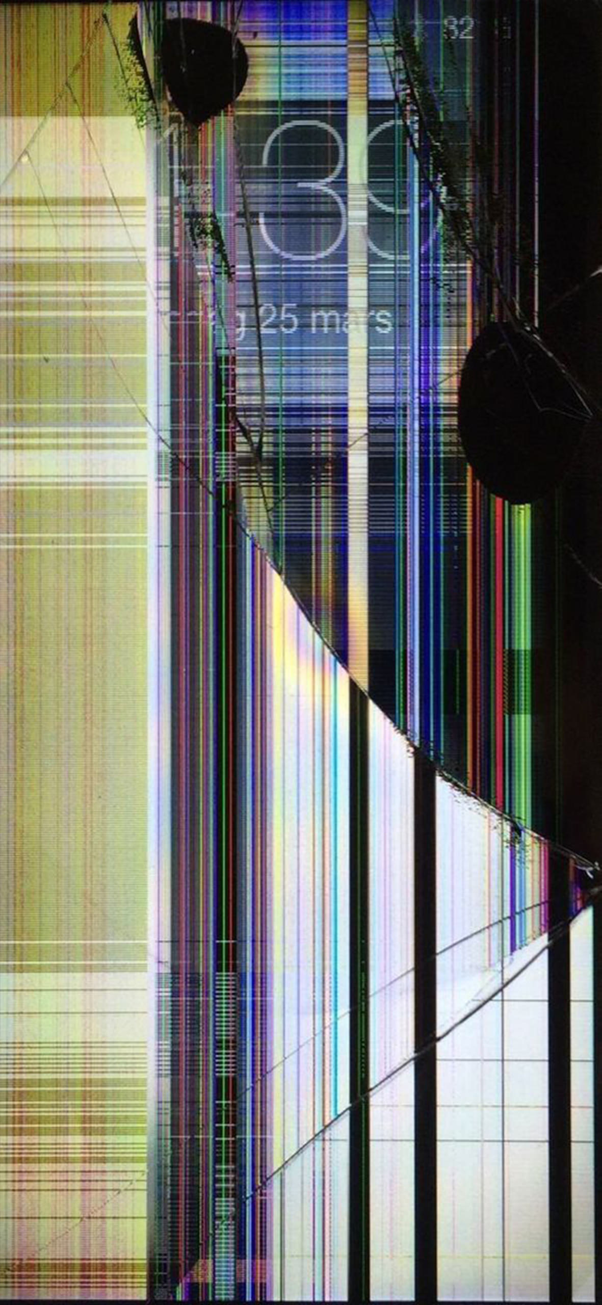 24 Broken Cracked Screen Wallpapers For iPhone, iPad or Tablets