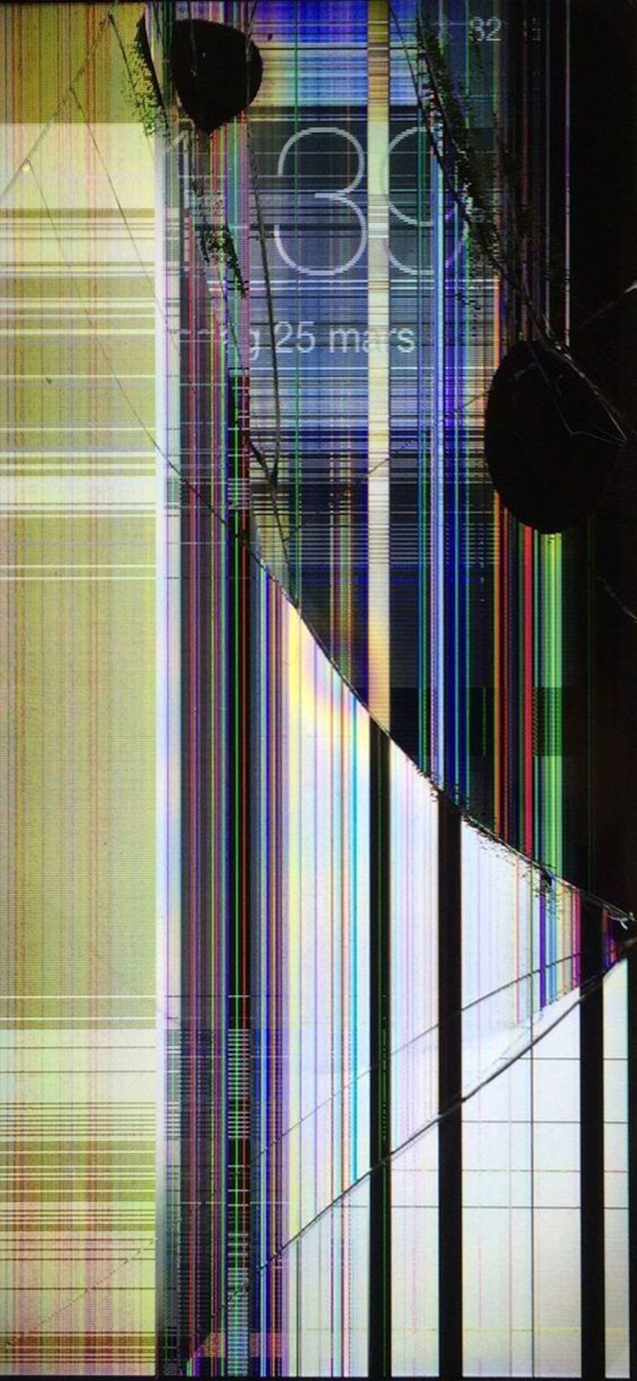 24 Broken Cracked Screen Wallpapers For iPhone, iPad or Tablets
